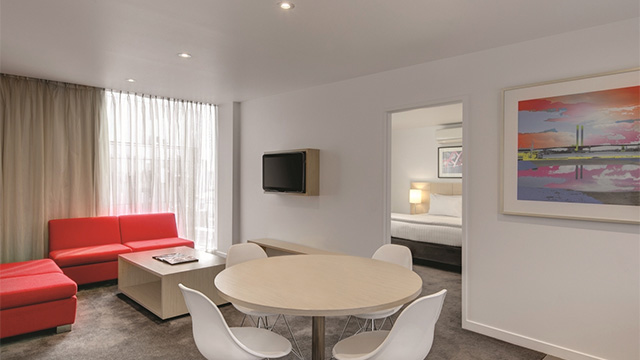 Travelodge Hotel Melbourne Docklands | The NRMA